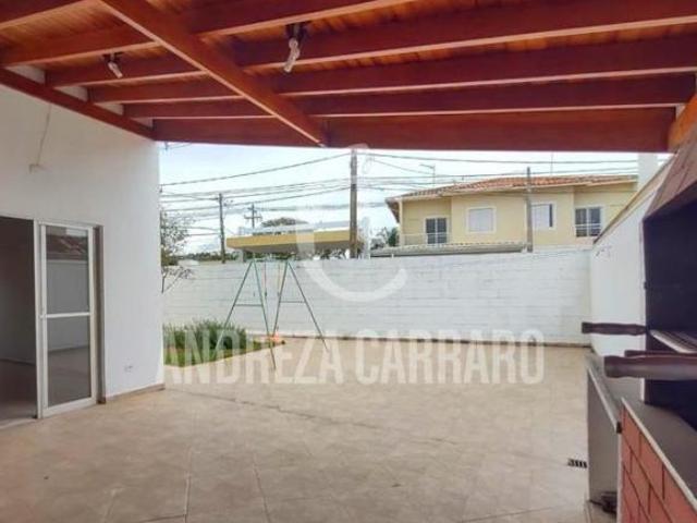 Sobrado no Condomínio Village Salermo *Quintal Maior