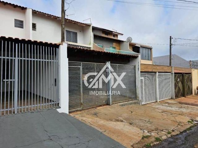 Sobrado no Conjunto Café com 3 dormitórios à venda, 88 m² por R$ 300.000 Conjunto Café Londrina/