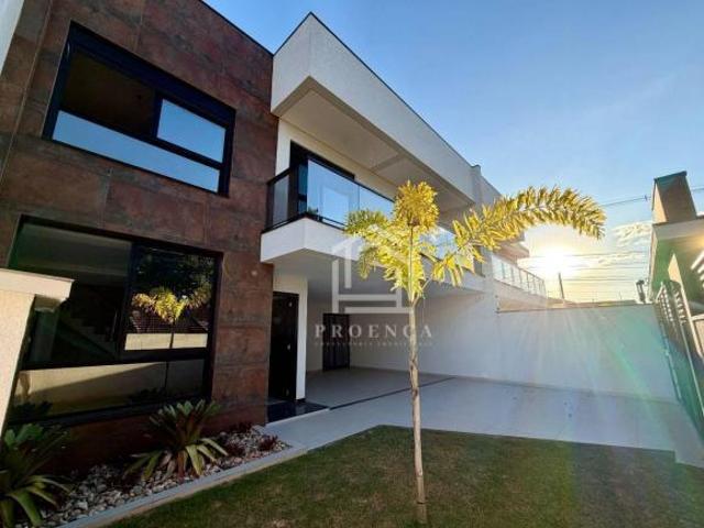 Sobrado no coração da cidade com 3 dorm. e 4 vagas à venda, 160m² por R$ 1.150.000 Centro SJP/PR