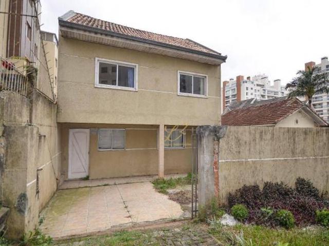 Sobrado no Coração do Cristo Rei 117 m², Residencial ou Comercial!