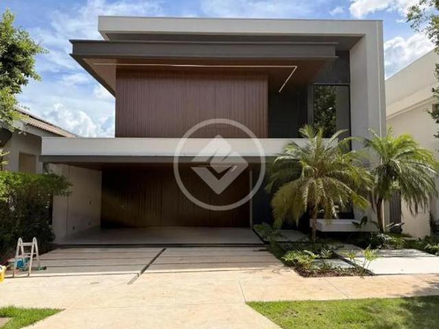 Sobrado no Florais dos Lagos com 4 suítes+sala de Jogos + sala de tv, cozinha separada, todo integra