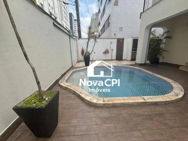 Sobrado no Gonzaguinha em São Vicente – 3 Dormitórios com Suíte, Piscina e Escritório | 215m² de Ter