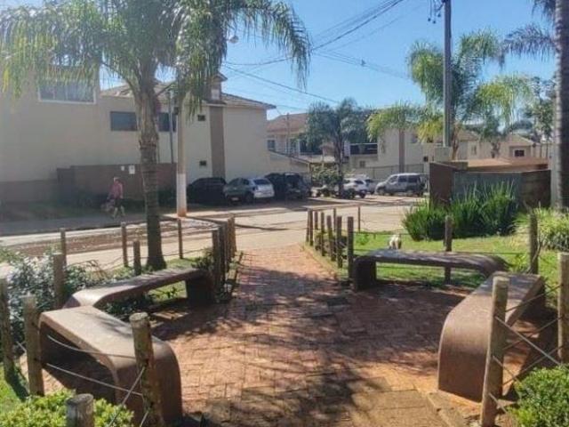 SOBRADO NO GREEN PARK 2 COM 2 QUARTOS VARANDA E LOCALIZAÇÃO PRIVILEGIADA