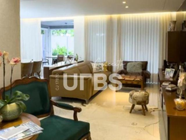 Sobrado no Housing Flamboyant, 3 suítes