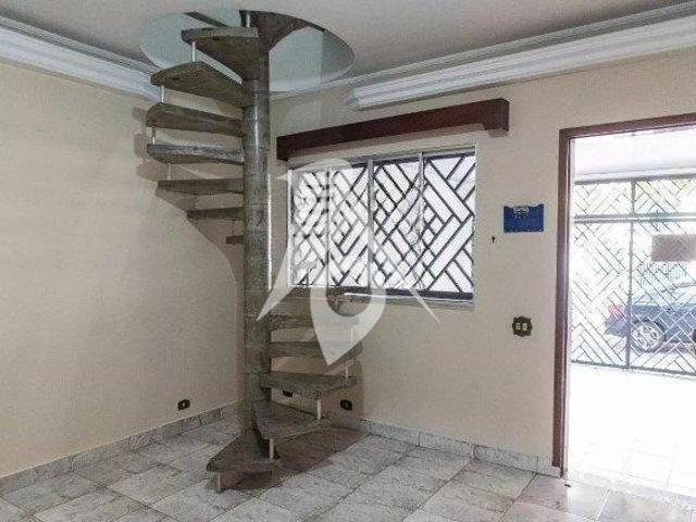 Sobrado no Ipiranga, 132m², 3 dormitórios, 2 vagas