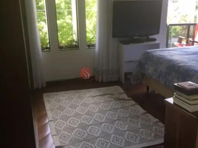 Sobrado no Jardim Têxtil