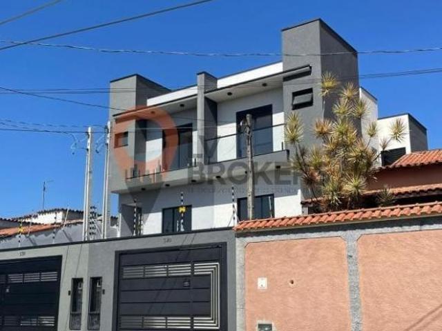 SOBRADO NO JARDIM UNIVERSO 3 DORMITÓRIOS SENDO 1 SUITE