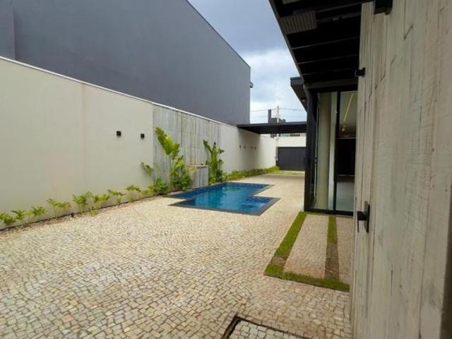 Sobrado no Jardim Botânico por R$ 1.990.000,00