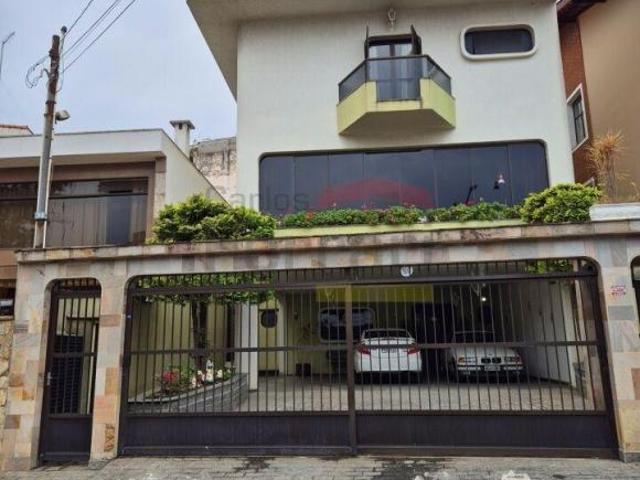 Sobrado no Jardim França, com 6 quartos, 6 vagas próxino ao TriMais Shopping