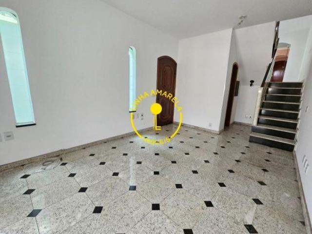Sobrado no Jardim Guedala à 6 minutos da estação de metro Morumbi