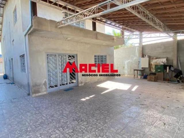 SOBRADO NO JARDIM LIMOEIRO | 3 DORMITÓRIOS | COM SUÍTE | ÁREA GOURMET | PISCINA