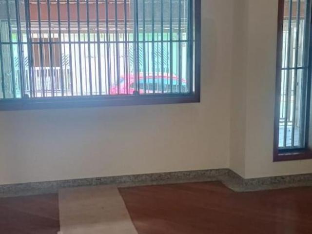 Sobrado no Jardim Peri Peri com duas suítes três vagas