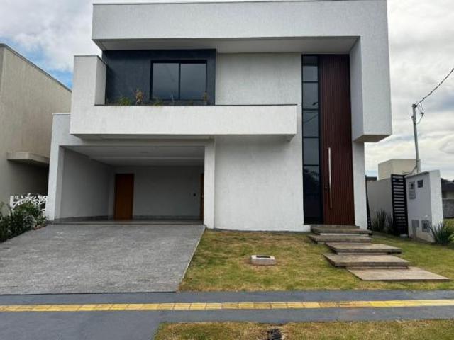 SOBRADO NO Jardins Bolonha Casa em Condomínio com 4 Quarto s por R$ 1650000.00 no setor Jardins Bol