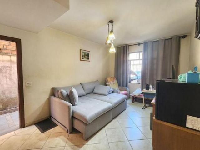 Sobrado no Jd. Monte Kemel | 3 dorms 1 suíte | 2 vagas | Próximo ao metrô
