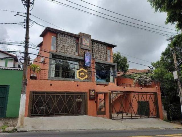 Sobrado no Pacaembu excelente oportunidade para investimento