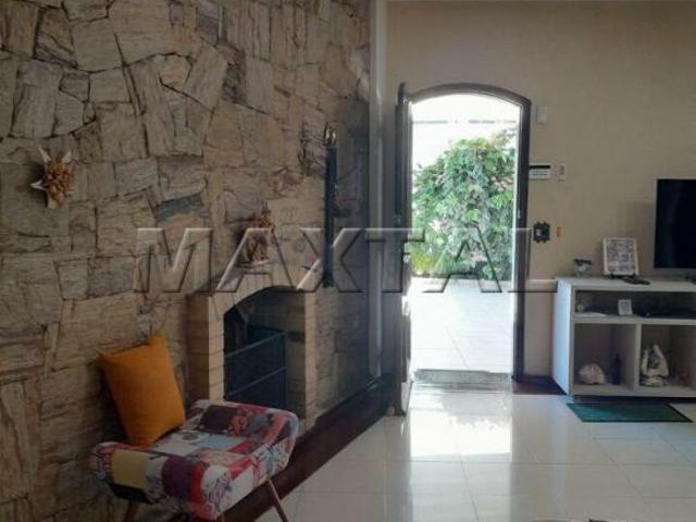 Sobrado no Parque Mandaqui, 200 m², 3 quartos, 2 suítes, 4 vagas, área gourmet com churrasqueira