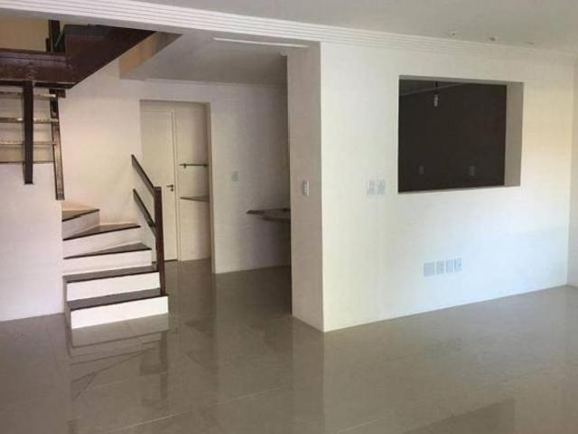 Sobrado no Planalto Paulista bem localizado