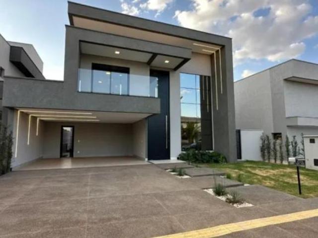 Sobrado no Portal do Sol Green Casa em Condomínio com 4 Quarto s por R$ 2650000.00 no setor Residen