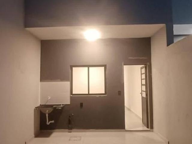 Sobrado no Recanto Elizabeth, com 2 quartos, 2 banheiros, 1 vaga