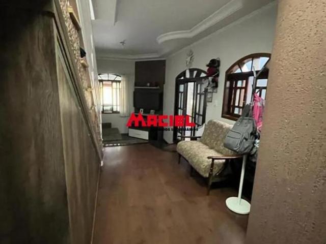 SOBRADO NO RESIDENCIAL ANA MARIA