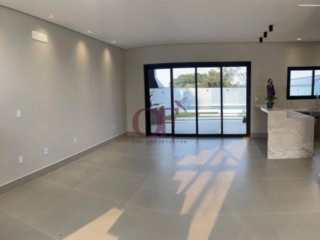 Sobrado no Residencial Evidências com 3 Suítes, Piscina e Closet – Indaiatuba/SP