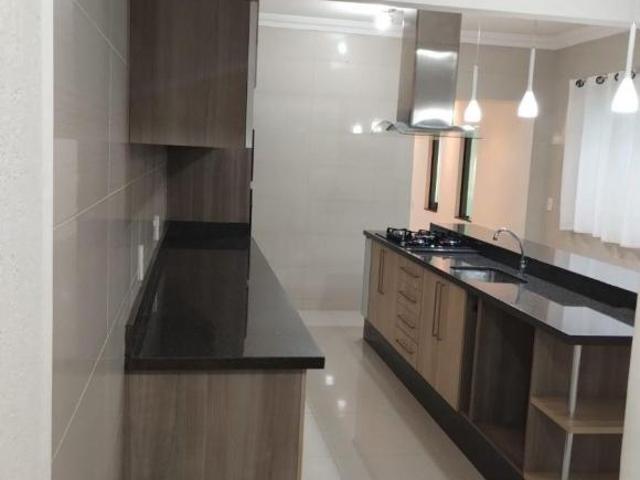 Sobrado no Residencial Jundiaí com exclusividade