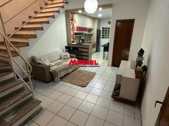 SOBRADO NO RESIDENCIAL UNIÃO | 2 QUARTOS | MELHOR LOCALIZAÇÃO DO BAIRRO