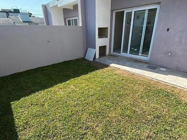 Sobrado no São Luiz de três dormitórios