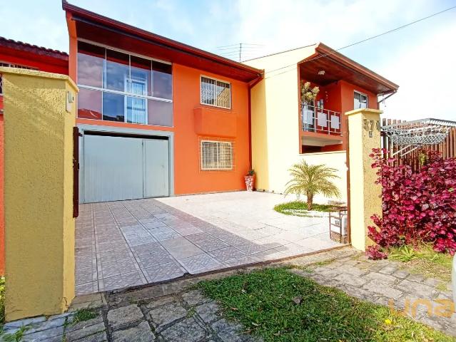 Sobrado no Santa Felicidade de 134 m² com 3 quartos