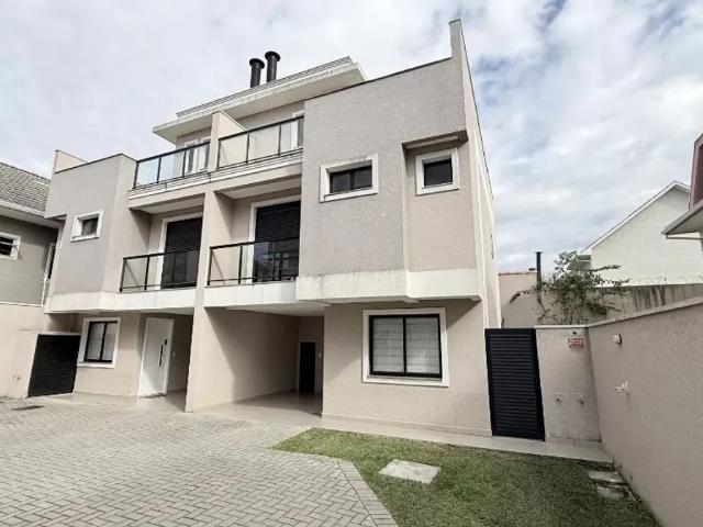 Sobrado no Santa Felicidade de 136 m² com 3 quartos