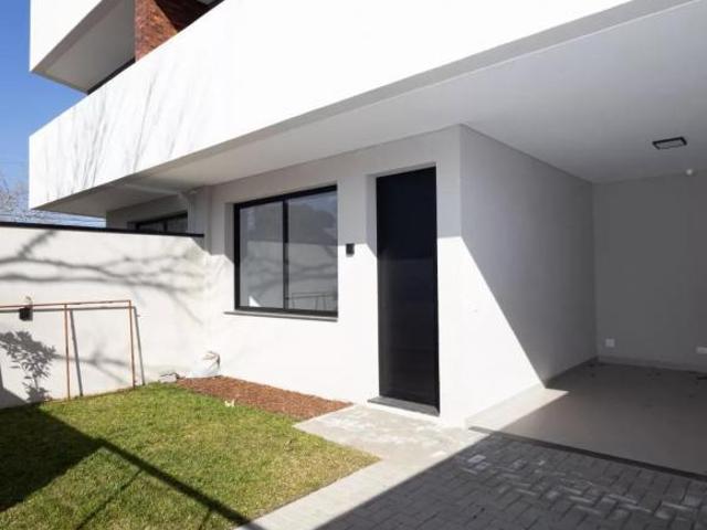 Sobrado no Santa Felicidade de 147,82 m² com 3 quartos 93869.003 KD