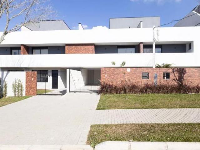Sobrado no Santa Felicidade de 147,82 m² com 3 quartos 93869.005 KD