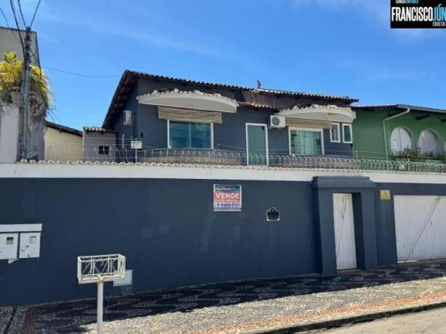 SOBRADO NO SETOR SOL NASCENTE