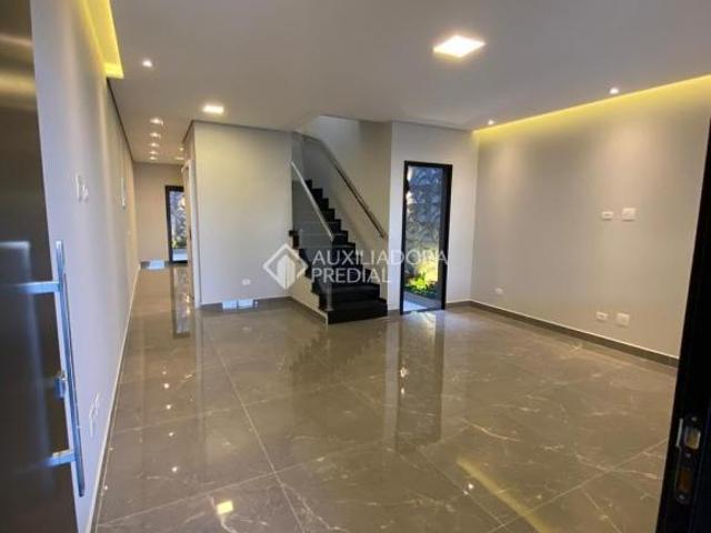 Sobrado novo, 3 suítes, 4 vagas, 164 m² Jardim Hollywood São Bernardo do Campo/SP