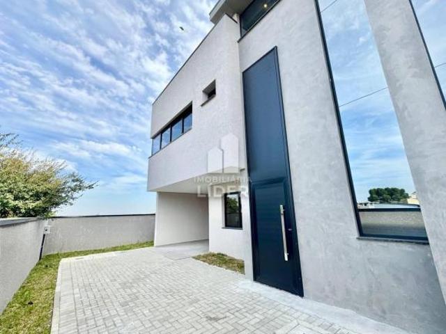 Sobrado novo, 3 suítes, alto padrão