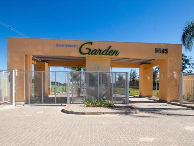Sobrado novo 3 suítes patio amplo em condomínio com infraestrutura completa no b