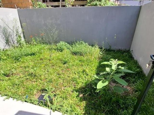 Sobrado novo, 02 suítes, terraço aberto e ático no Santa Cândida em Curitiba PR