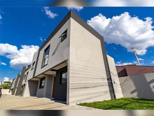 SOBRADO NOVO 102m² + TERRAÇO 55m² – 2 SUÍTES – BAIRRO ALTO | R$ 5.374/m²