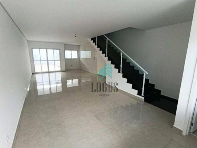 Sobrado NOVO, com ótima disposição de 150m² composto por 3 quartos sendo 3 suítes, à venda por R$ 95