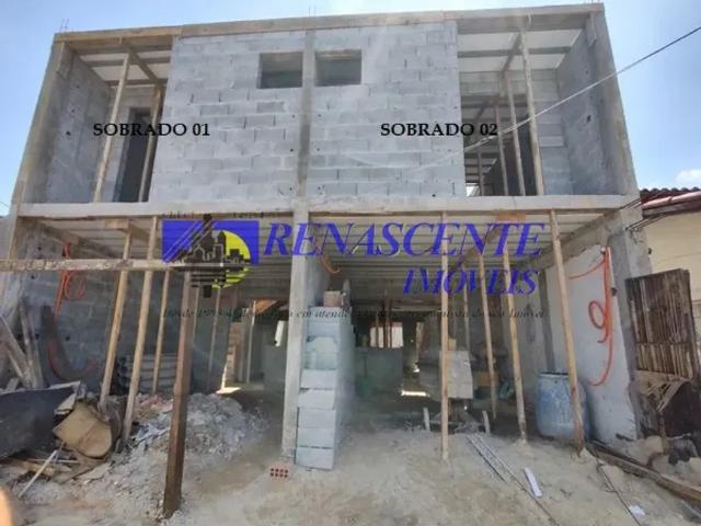 Sobrado novo com terraço na parte superior com churrasqueira