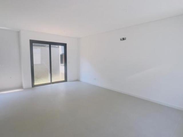 Sobrado NOVO, com 139m² privativos, 3 Quartos, 2 Vagas, Bairro Pilarzinho