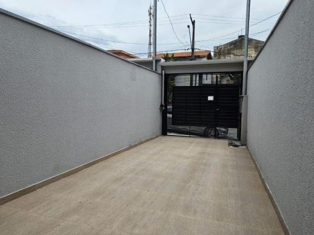 SOBRADO NOVO COM 2 SUÍTES E 2 VAGAS – PRONTO PARA MORAR