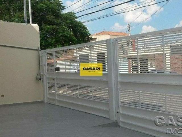 Sobrado Novo com 3 Suítes, 3 Vagas e Acabamento em Porcelanato em São Bernardo d