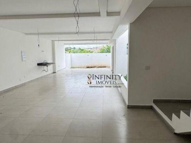 Sobrado Novo à Venda – 196m² de Área Construída