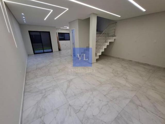 Sobrado Novo à Venda 3 Quartos 1 Suíte 140m² + Terraço de 60m² Portão Curitiba