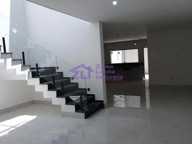 SOBRADO NOVO à venda com 205M², com 3 suítes e 4 vagas, por R$1.800.000,00 Tatuapé São Paulo, SP