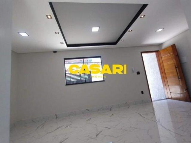 Sobrado novo à venda com 2 suítes e terraço gourmet – 80m² de alto padrão