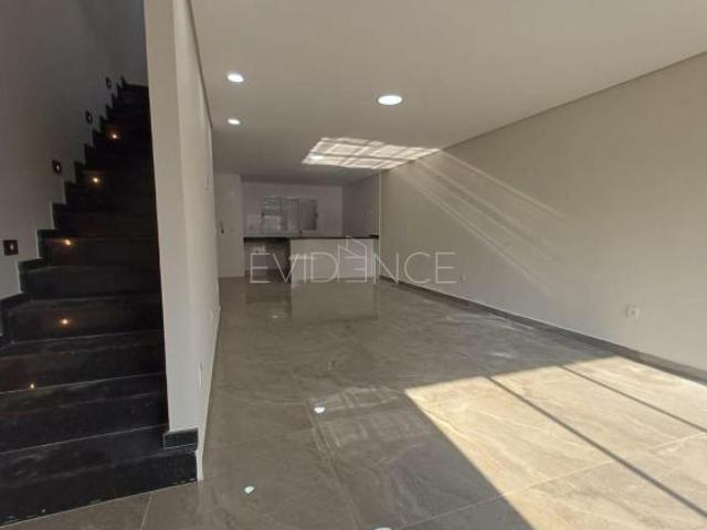 Sobrado novo à venda de 224 m² na Vila Carrão