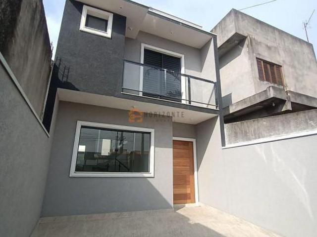Sobrado novo à venda na Vila Cintra