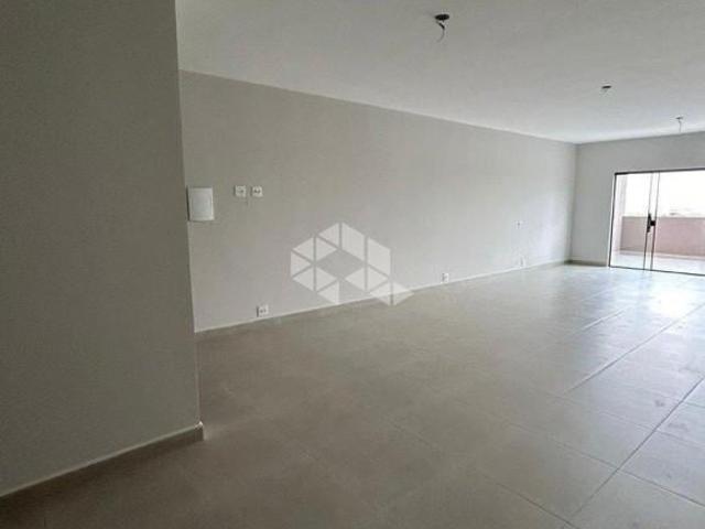 Sobrado novo à venda no Tremembé com 4 suítes, salão de festas e 6 vagas